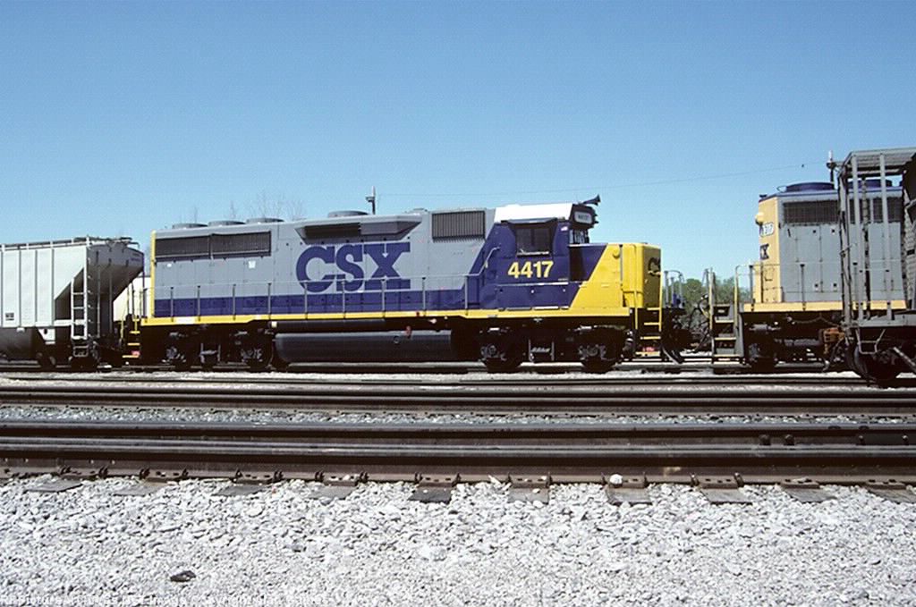 CSX GP40-2 4417